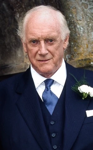 Graham Crowden | James Bond Wiki | Fandom