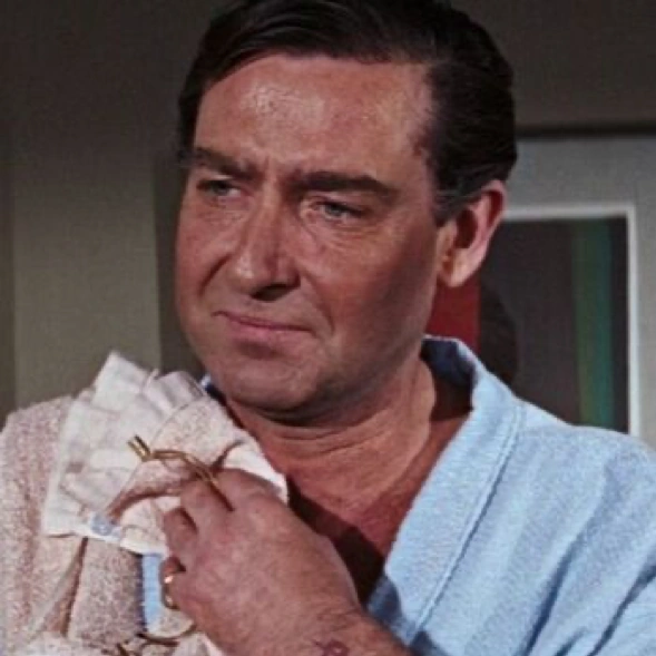 Comte Lippe (Guy Doleman) | James Bond | Fandom