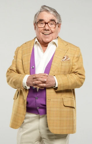 Ronnie Corbett | James Bond Wiki | Fandom