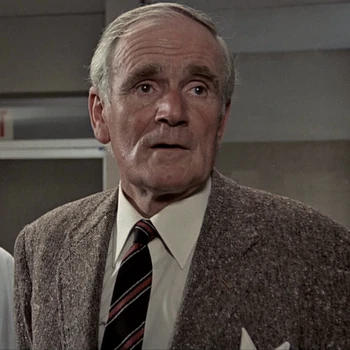 Q (Desmond Llewelyn) | James Bond Wiki | Fandom