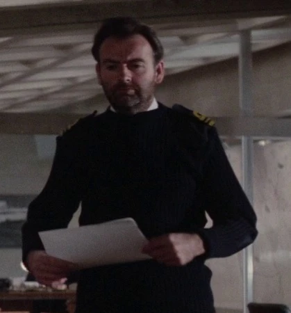 Lieutenant Commander (HMNB Clyde) | James Bond Wiki | Fandom
