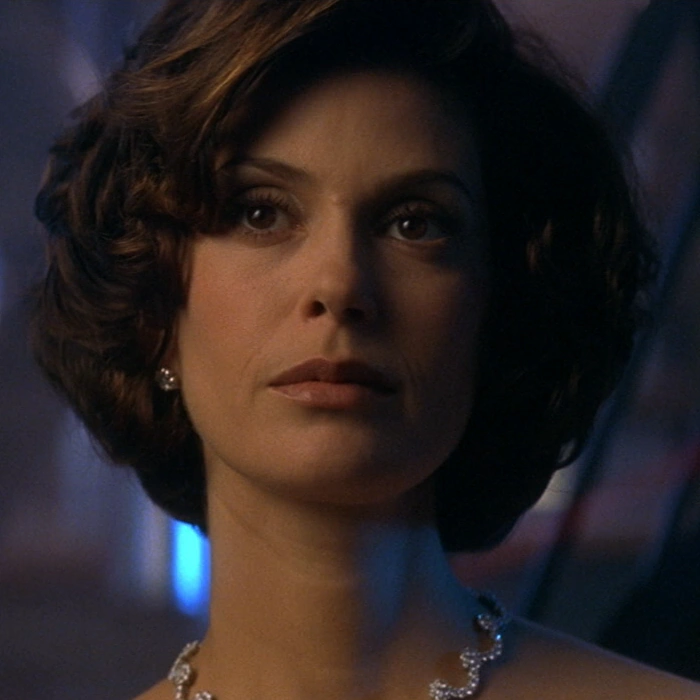 Paris Carver | James Bond Wiki | Fandom