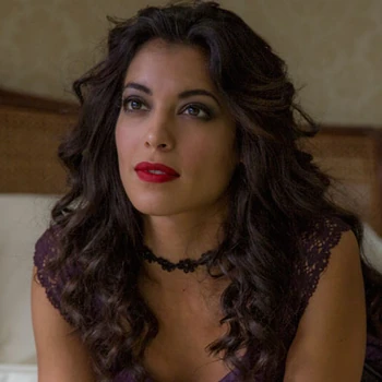 Estrella (Stephanie Sigman) | James Bond Wiki | Fandom