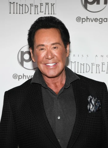 Wayne Newton | James Bond Wiki | Fandom