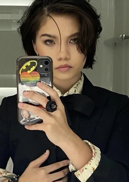 Michelle Tomlin | Jasey Rae Wiki | Fandom