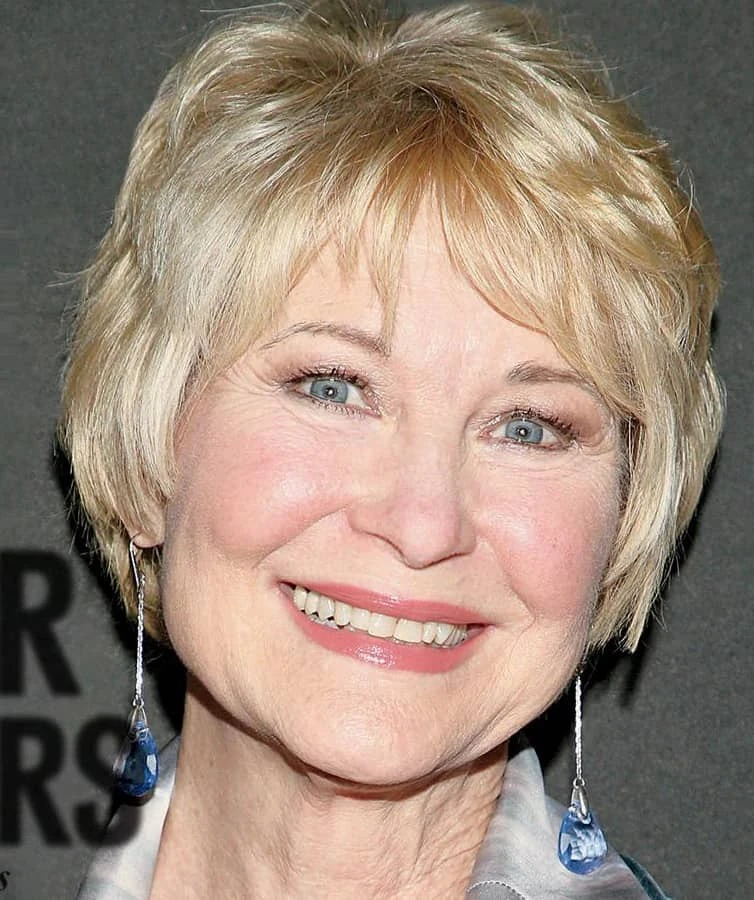 Dee Wallace-Stone | Wiki JEEPERS CREEPERS EN ESPAÑOL | Fandom