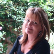 Mary E. Pearson | The Jenna Fox Chronicles Wiki | Fandom