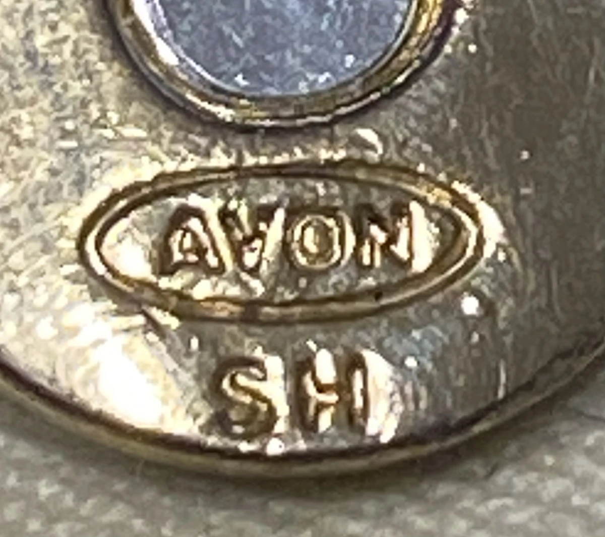 Avon | Jewelry Maker's Marks Wiki | Fandom
