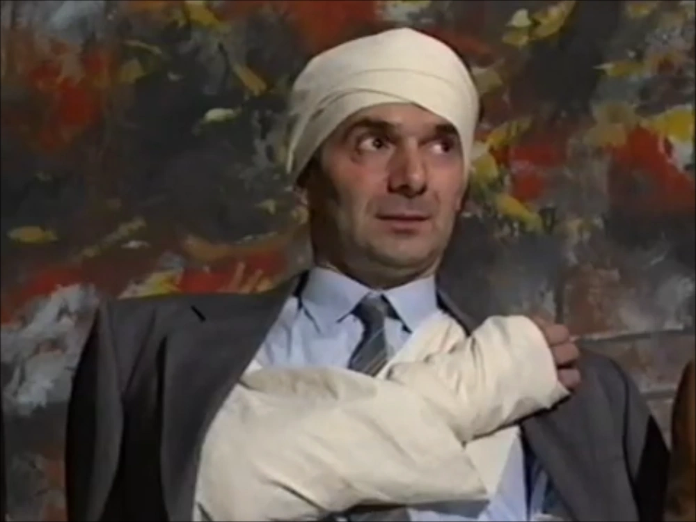 Mr Bell | Julia Jekyll and Harriet Hyde Wiki | Fandom