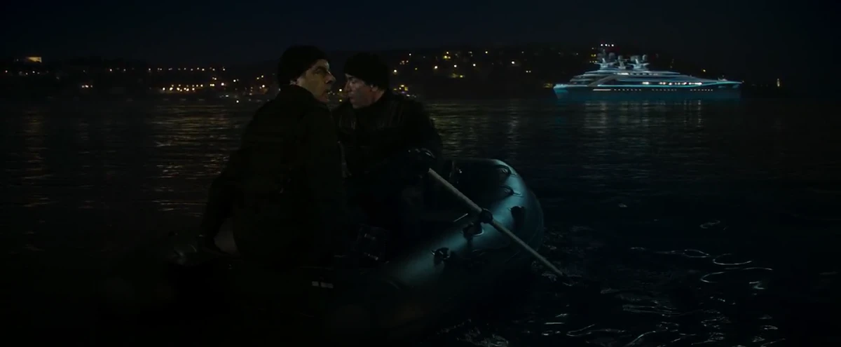 Shoebox Inflatable | Johnny English Wiki | Fandom