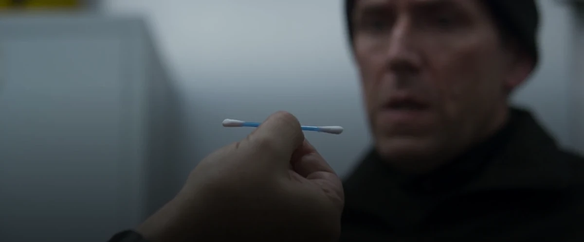 Exploding Cotton Bud | Johnny English Wiki | Fandom