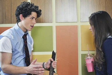 Bridgit Mendler And Nick Jonas