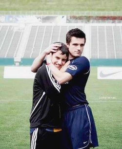 Josh Et Connor Hutcherson