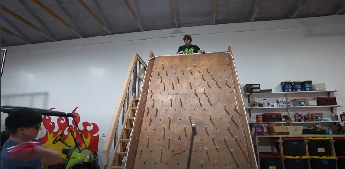 Plinko board | JStu Wiki | Fandom