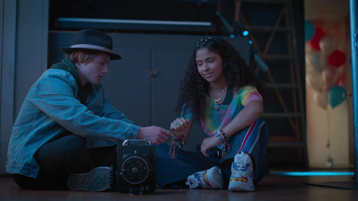 Julie and Nick | Julie and The Phantoms Wiki | Fandom