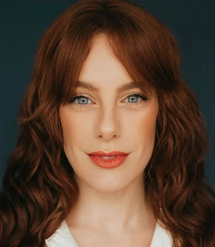 Julia McLellan | & Juliet Wiki | Fandom