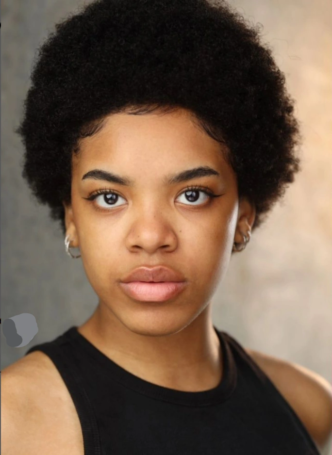 Nia Stephen | & Juliet Wiki | Fandom