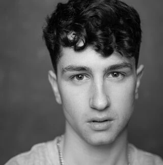 Max Ilett | & Juliet Wiki | Fandom