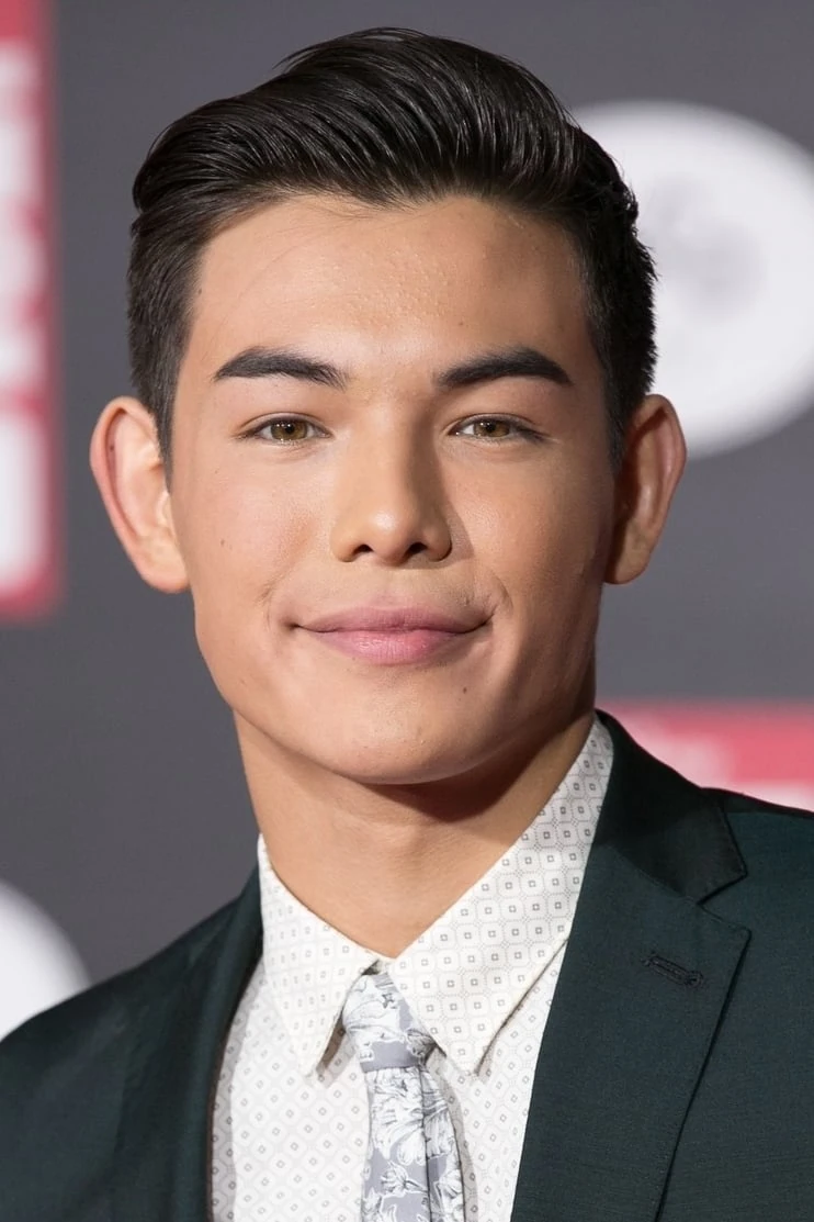 Ryan Potter | Wikia Jurassic Park | Fandom