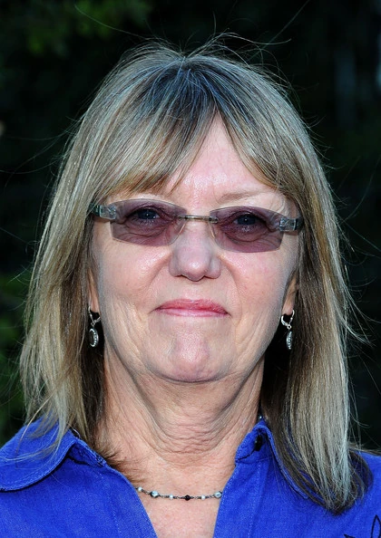 Janet Hirshenson | Wikia Jurassic Park | Fandom