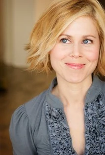 April Hall | Justified Wiki | Fandom