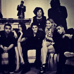 How Old Is Carin Morris