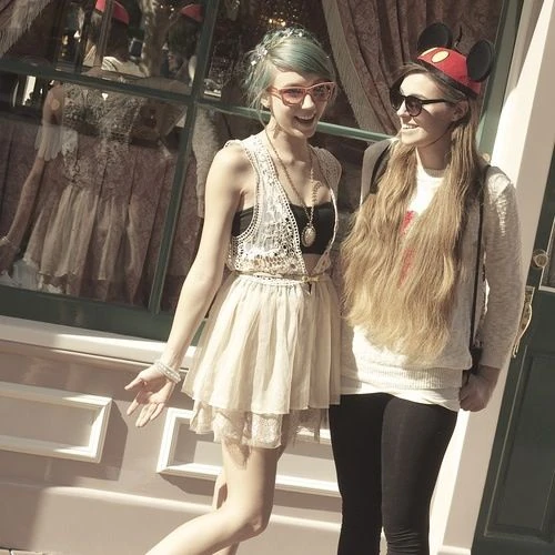 Friends | Kalel Wiki | Fandom