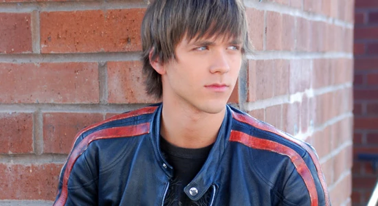 Kit Taylor | Wiki Kamen Rider: Los Caballeros Dragón | Fandom