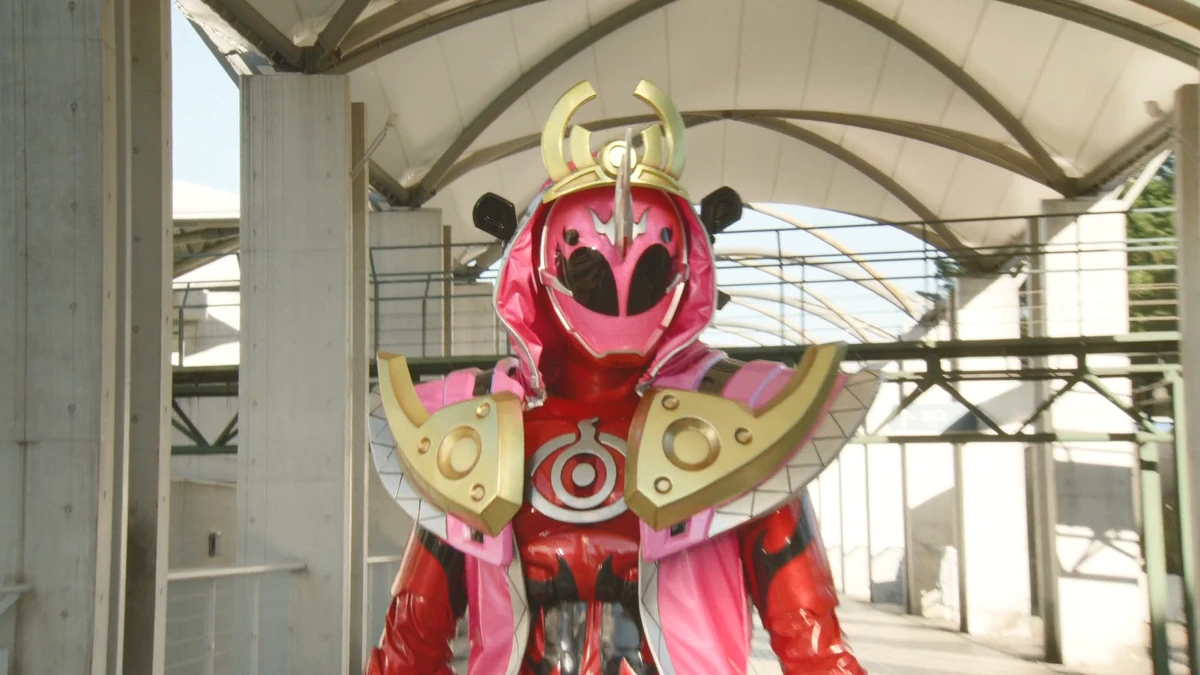 Gorgeous! The Queen of Illusions! | Kamen Rider Wiki | Fandom