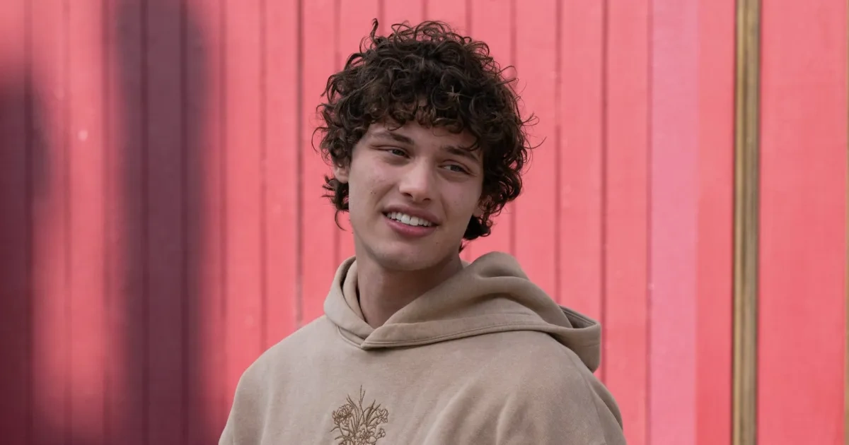 Theo Davis-Adams | Kamen Rider Fan Fiction Wiki | Fandom