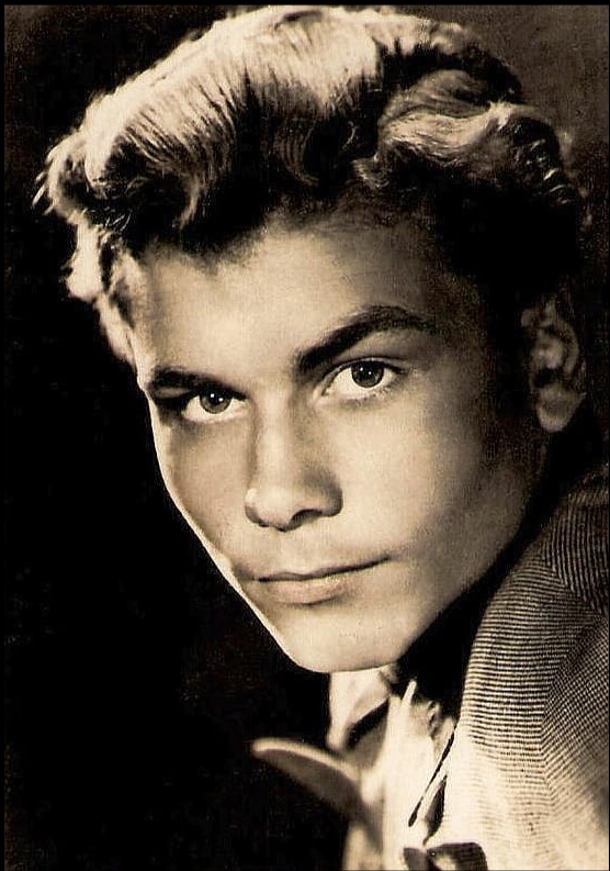 Lutz Moik | Karl May Wiki | Fandom