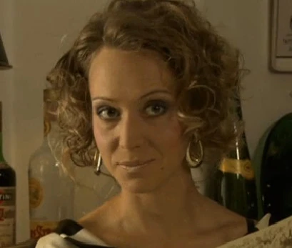 Mia | Kättemaksukontor Wiki | Fandom