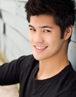 Ross Butler | K.C. Undercover Wiki | Fandom