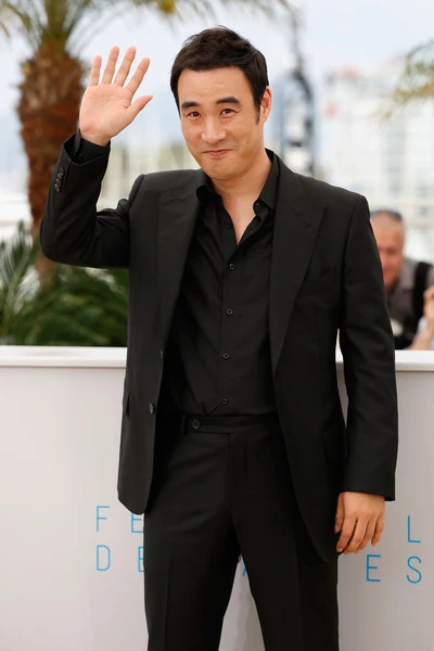 Bae Sung-woo | K-Drama Wiki | Fandom