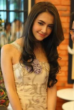 Adrienne Lee-Song | Keefe Sencen Idolization Wiki | Fandom