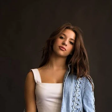 Mackenzie Ziegler Photoshoot