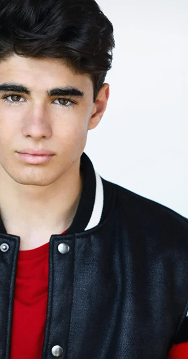 Lucas Stadvec | Mackenzie Ziegler Wiki | Fandom