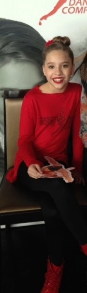 ALDC Meet and Greet: Cork | Mackenzie Ziegler Wiki | Fandom