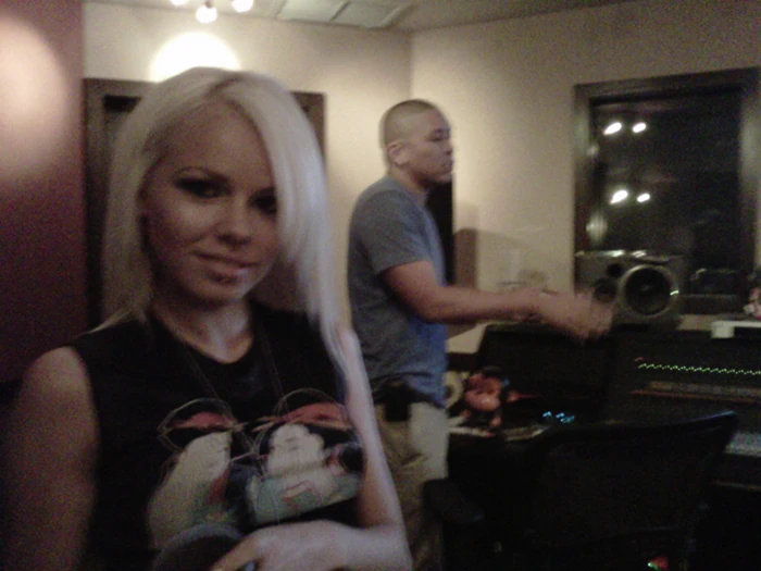 Twitpic | Kerli Wiki | Fandom