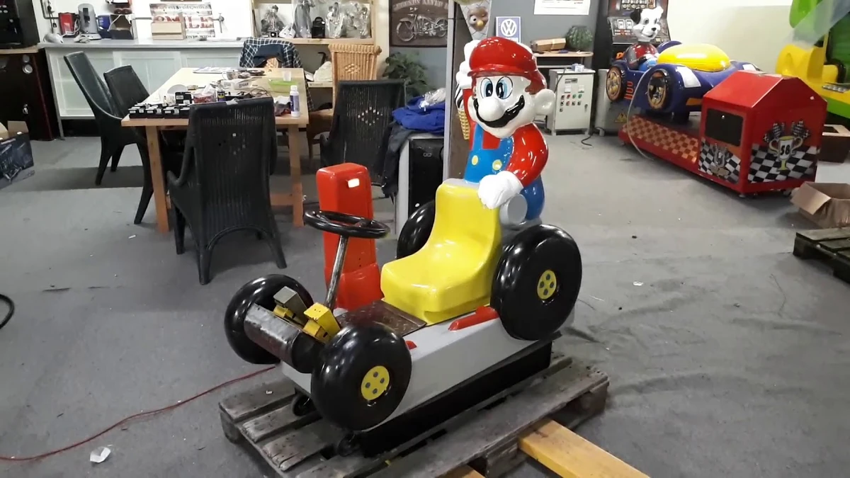 Super Mario Bros. Kiddie Ride (OMC Electronics) | Kiddie Rides Wiki ...