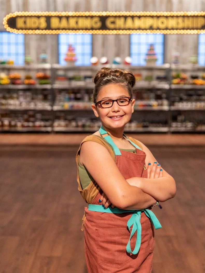 Issi Neufield | Kids Baking Championship Wiki | Fandom