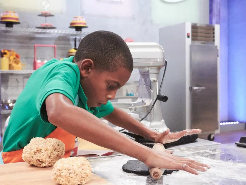 Reese Smith/Gallery | Kids Baking Championship Wiki | Fandom