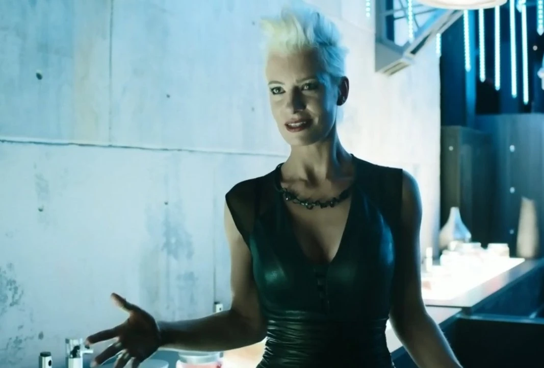 Dr. Bliss | Killjoys Wiki | Fandom