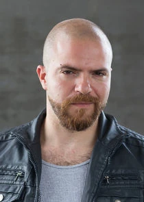 Steve Rizzo | Killjoys Wiki | Fandom