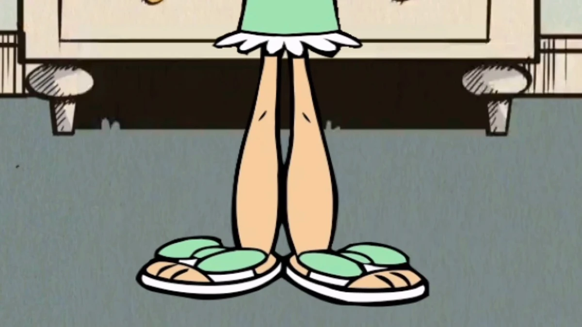 Lori and Leni's Foot Show | Kindi Kids Fanon Wiki | Fandom