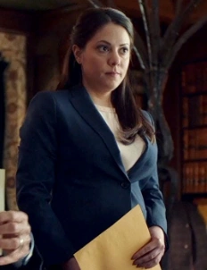 Sally | Knives Out Wiki | Fandom