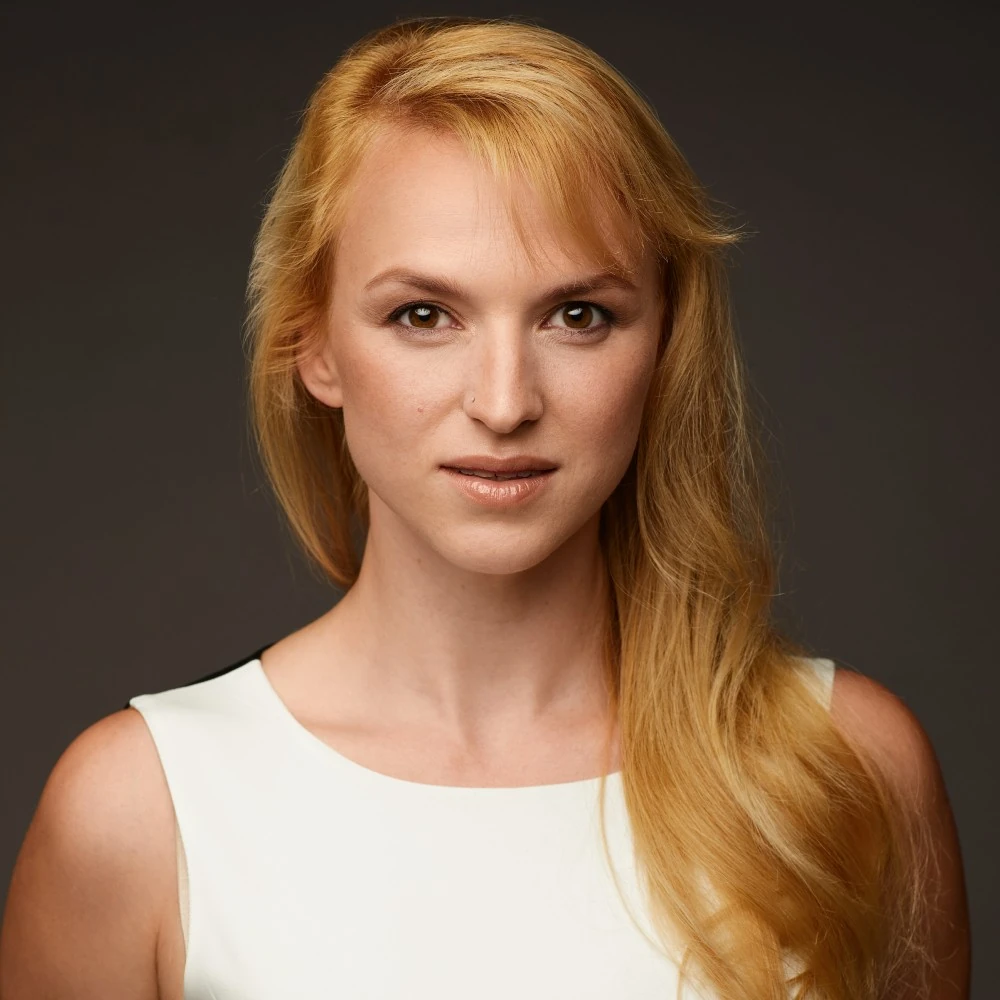 Лиза Татцбер | Комиссар Рекс Wiki | Fandom