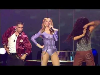 madonna grammys performance