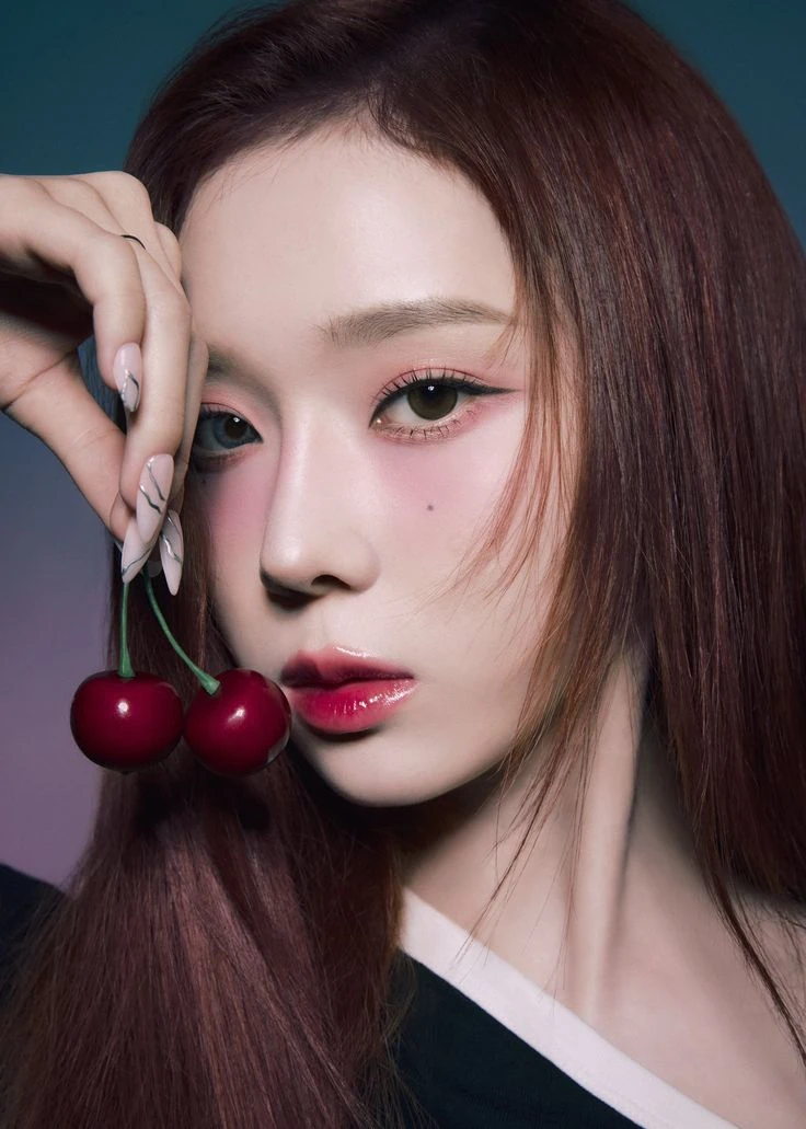 Reina Yamahika | K-Pop Fanon Fandom Wiki | Fandom