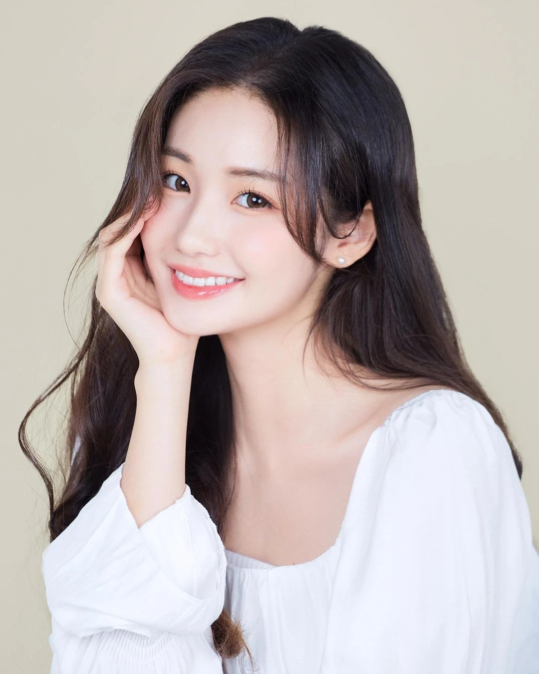 UMe | K-Pop Fanon Fandom Wiki | Fandom